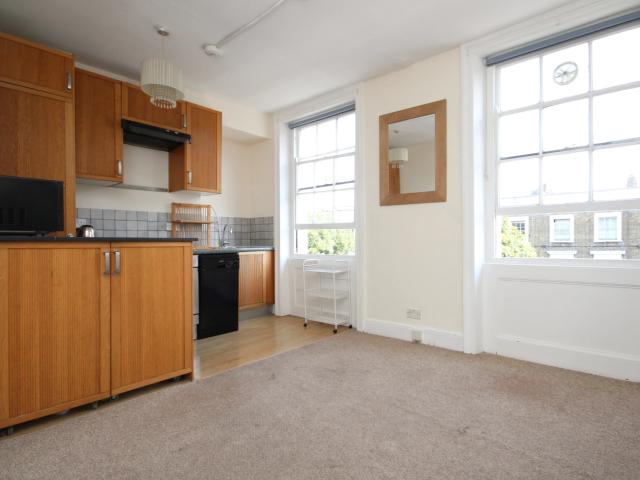 1 Bedroom Flat
