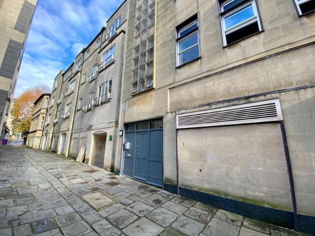 1 Bedroom Flat