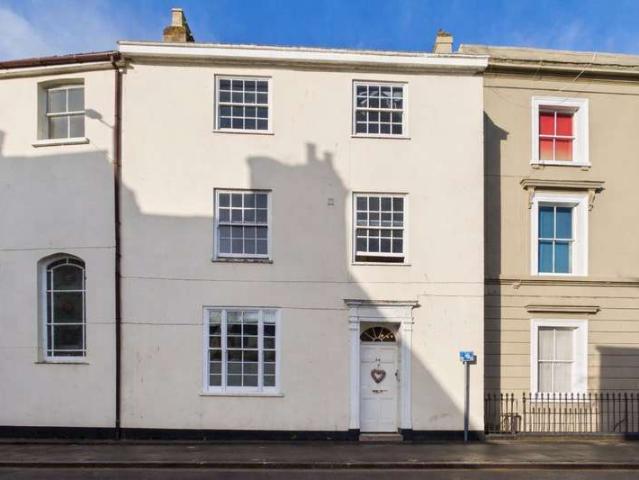 1 Bedroom Flat