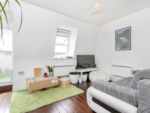 1 Bedroom Flat
