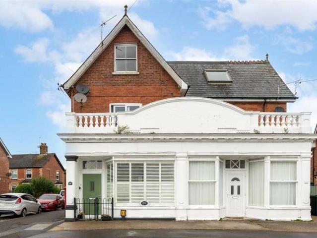 1 Bedroom Flat
