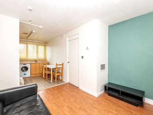 1 Bedroom Flat