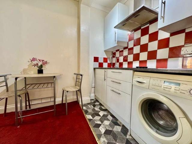 1 Bedroom Flat