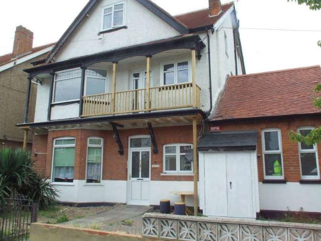 1 Bedroom Flat