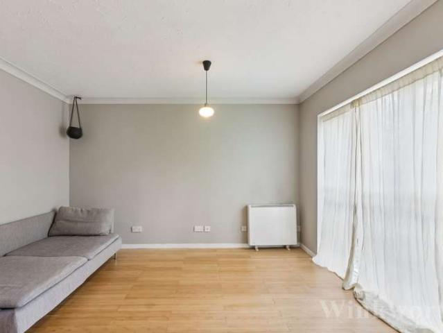 1 Bedroom Flat