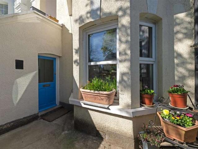 1 Bedroom Flat