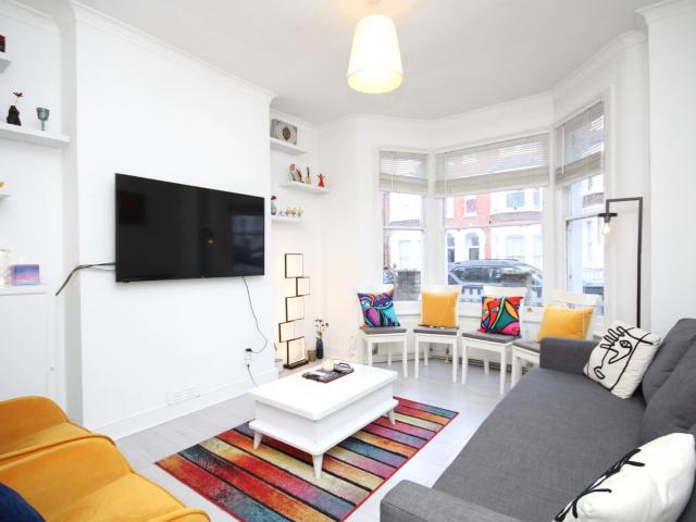 1 Bedroom Flat