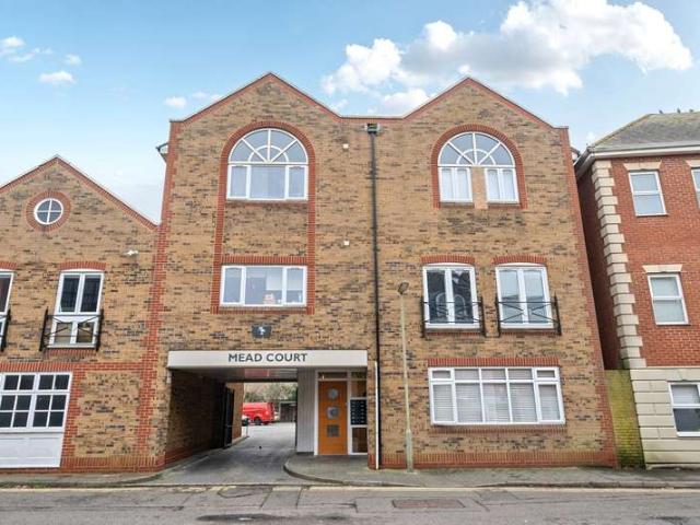 1 Bedroom Flat