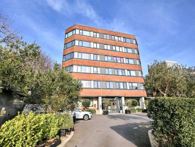 1 Bedroom Flat