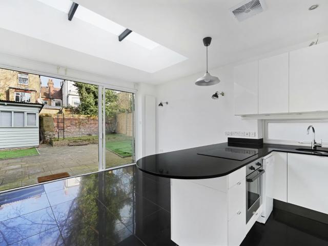1 Bedroom Flat