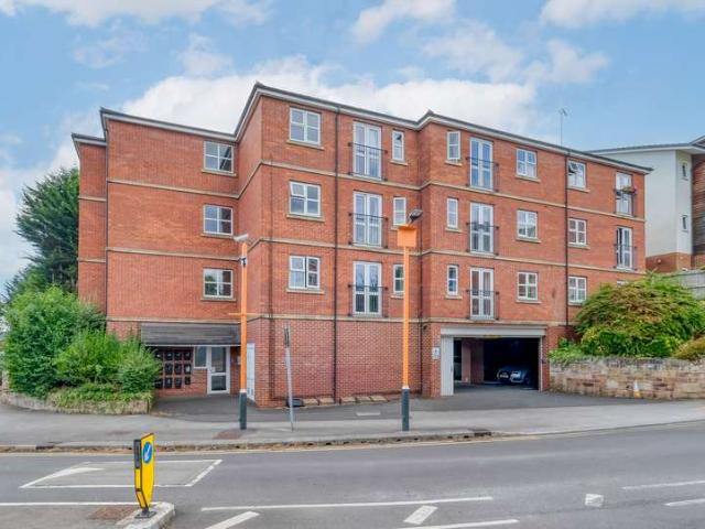 1 Bedroom Flat