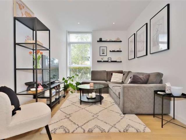 1 Bedroom Flat