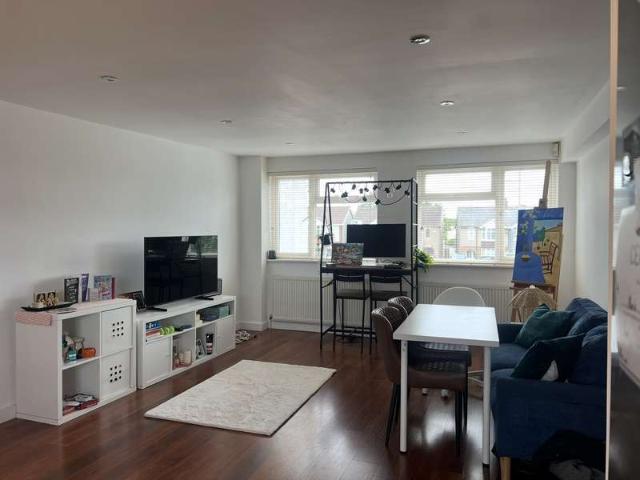 1 Bedroom Flat