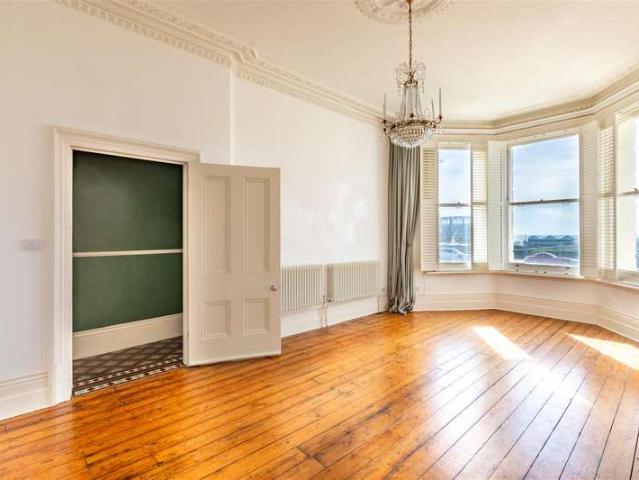 1 Bedroom Flat