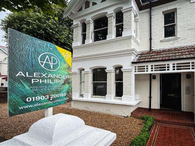1 Bedroom Flat