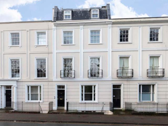 1 Bedroom Flat