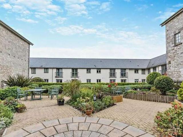 1 Bedroom Flat