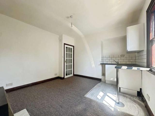 1 Bedroom Flat