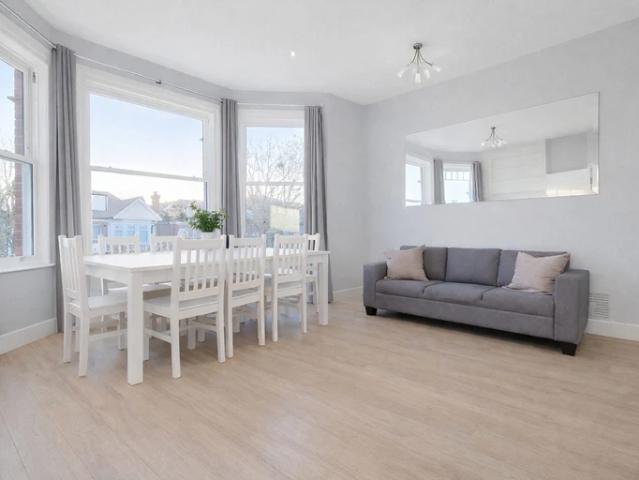 1 Bedroom Flat