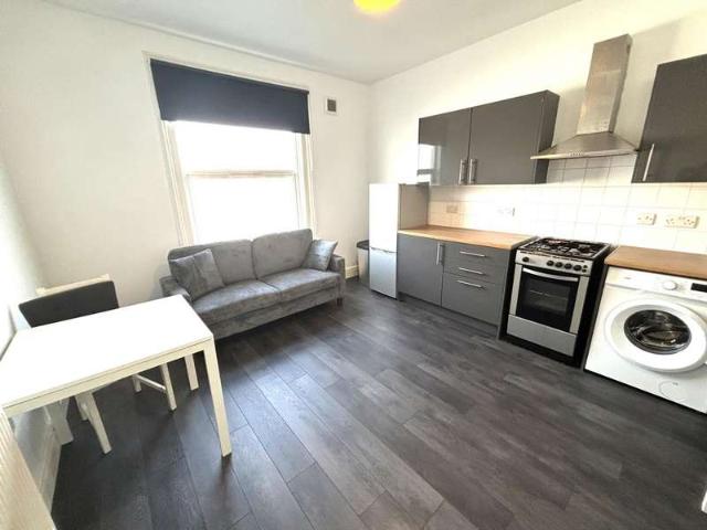 1 Bedroom Flat