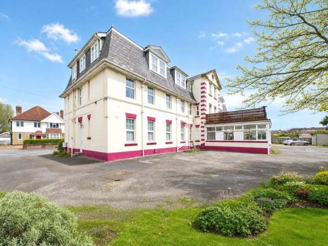 1 Bedroom Flat