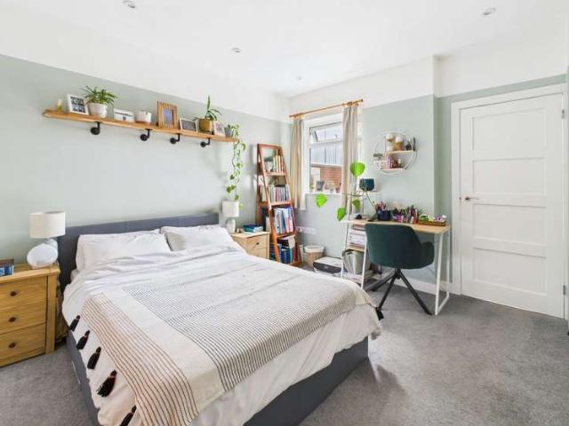1 Bedroom Flat