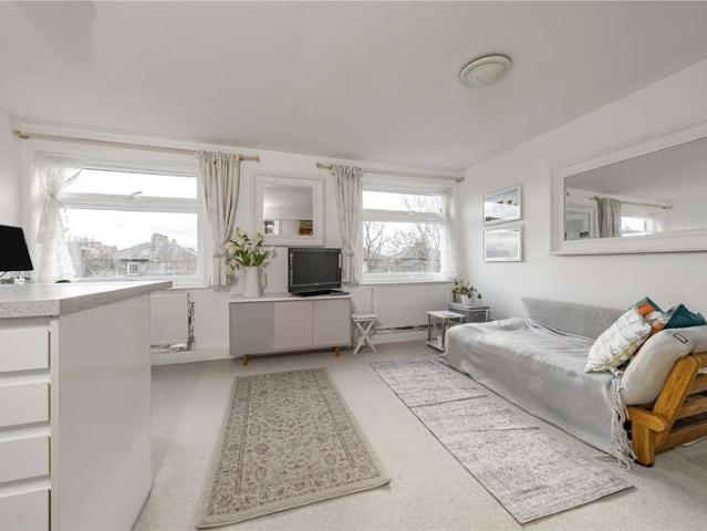 1 Bedroom Flat