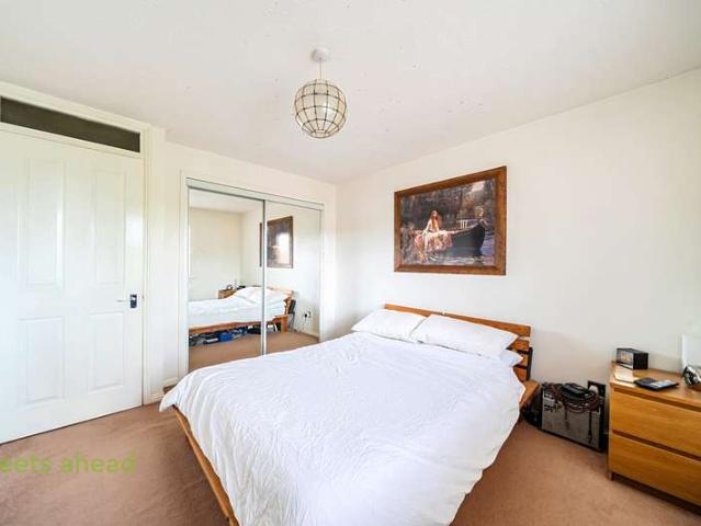 1 Bedroom Flat