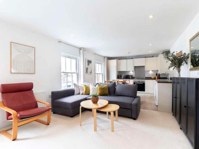 1 Bedroom Flat