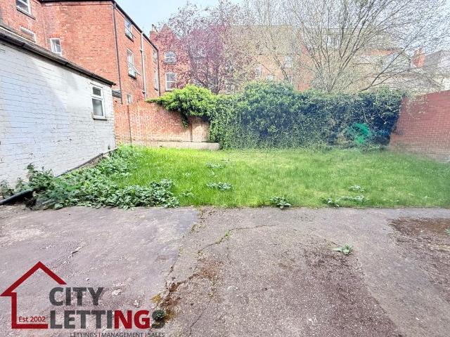 1 Bedroom Flat