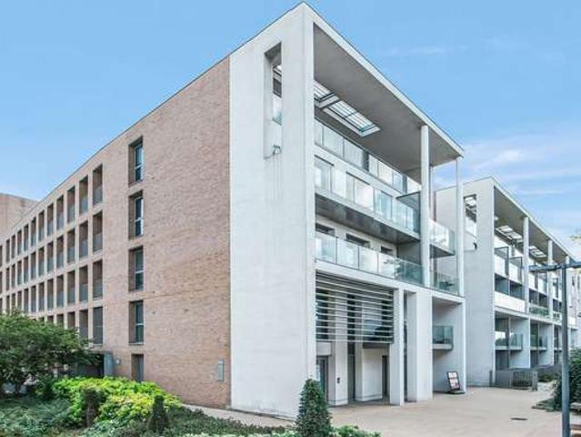 1 Bedroom Flat