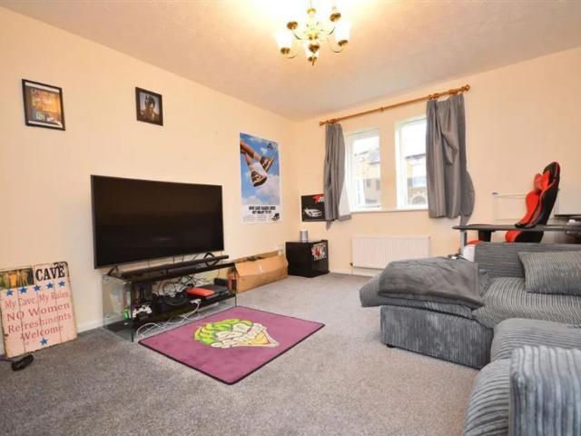 1 bedroom flat
