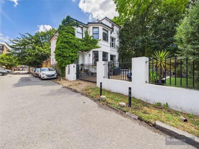 1 Bedroom Flat