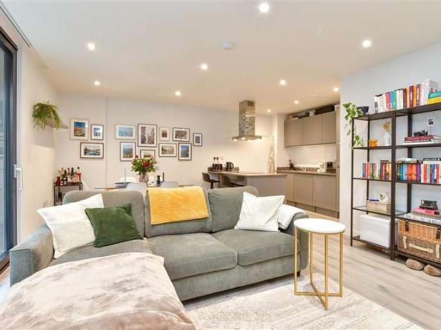 1 Bedroom Flat