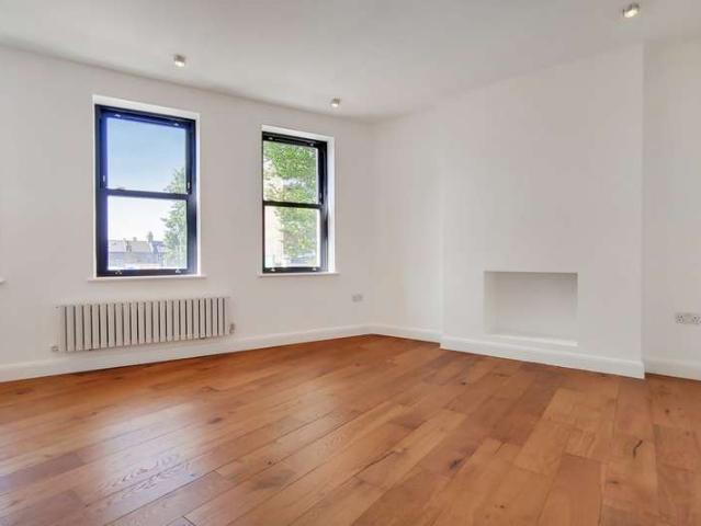 1 Bedroom Flat