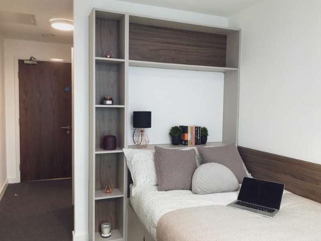 1 Bedroom Flat
