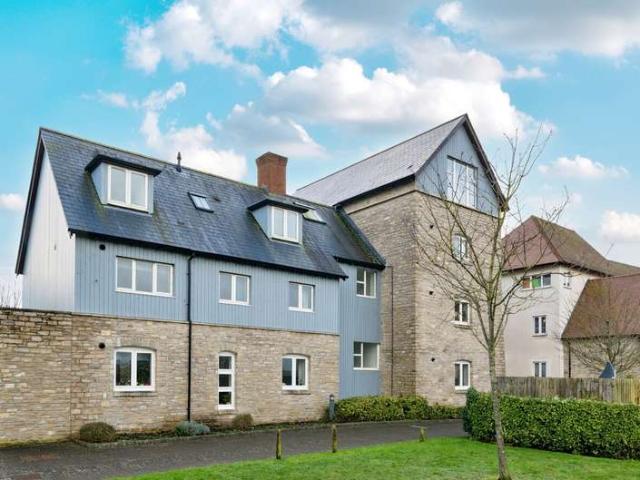 1 Bedroom Flat