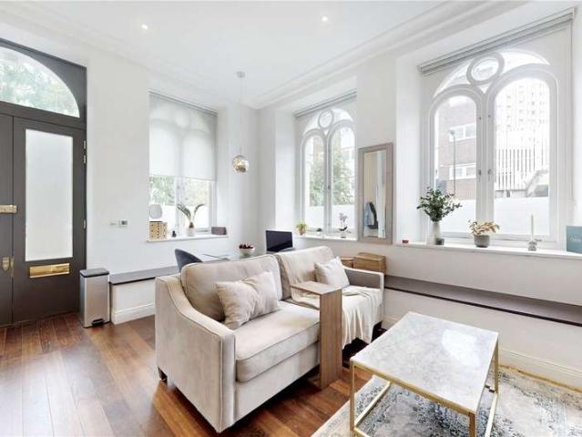 1 Bedroom Flat