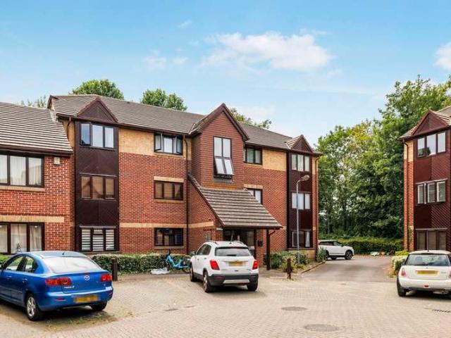 1 Bedroom Flat