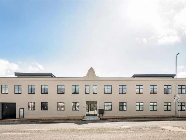 1 Bedroom Flat