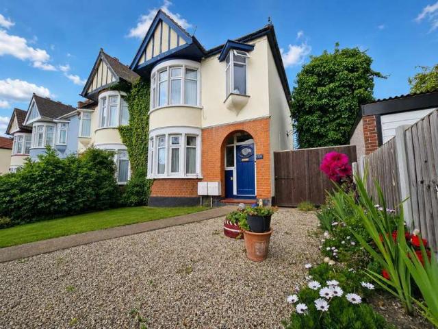 1 Bedroom Flat
