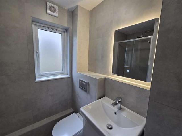 1 Bedroom Flat