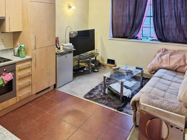 1 Bedroom Flat