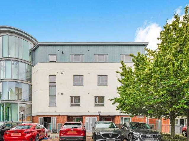 1 Bedroom Flat