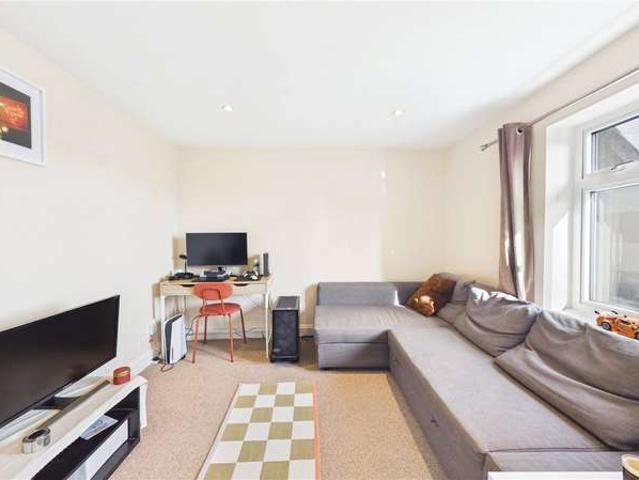 1 Bedroom Flat