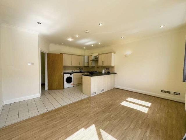 1 Bedroom Flat