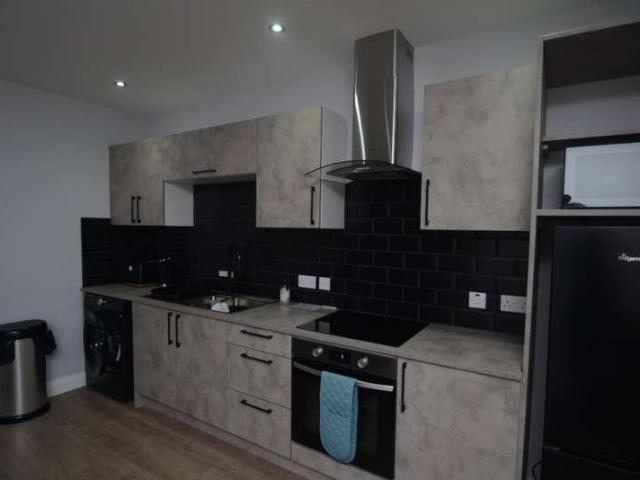 1 Bedroom Flat