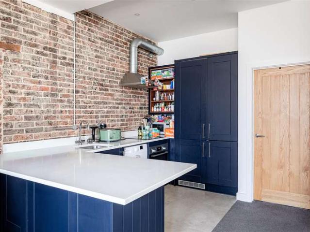 1 Bedroom Flat