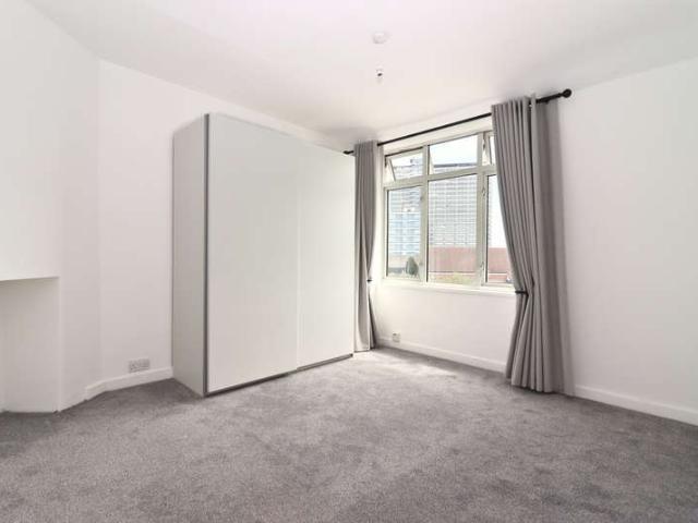 1 Bedroom Flat