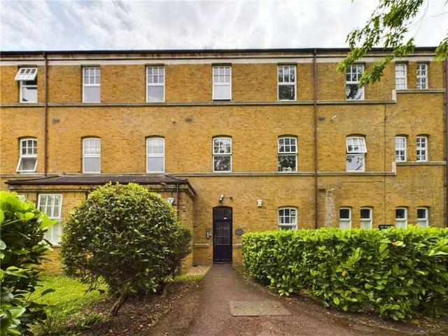 1 Bedroom Flat